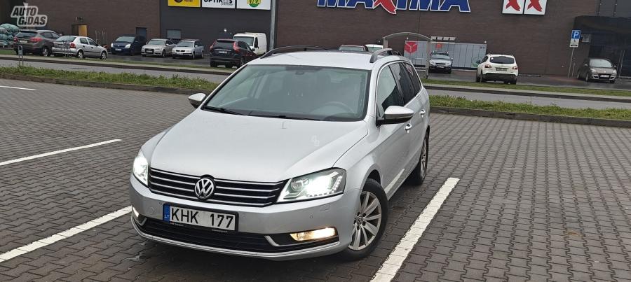 Grey Volkswagen Passat 2014 in Vilnius, with an engine capacity of 2.00 L and mileage of 248 thousand km for 5750 €, photo 1 on AUTOMOTO.COM.LV