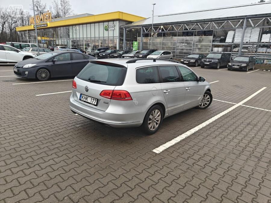 Grey Volkswagen Passat 2014 in Vilnius, with an engine capacity of 2.00 L and mileage of 248 thousand km for 5750 €, photo 13 on AUTOMOTO.COM.LV