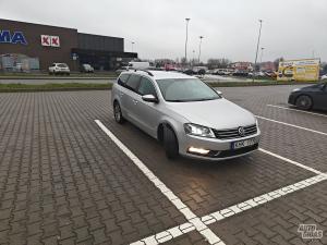 Grey Volkswagen Passat 2014 in Vilnius, with an engine capacity of 2.00 L and mileage of 248 thousand km for 5750 €, photo 14 on AUTOMOTO.COM.LV