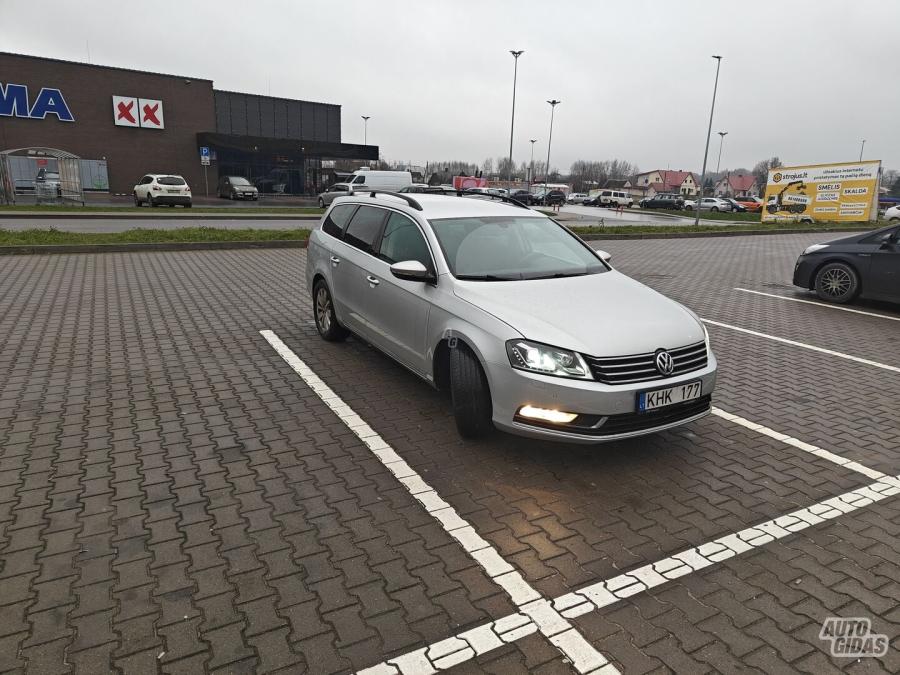 Grey Volkswagen Passat 2014 in Vilnius, with an engine capacity of 2.00 L and mileage of 248 thousand km for 5750 €, photo 14 on AUTOMOTO.COM.LV