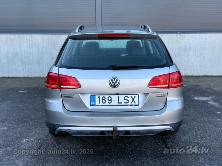 Grey Volkswagen Passat 2014 in Tartu, with an engine capacity of 2.00 L and mileage of 270 thousand km for 4700 €, photo 5 on AUTOMOTO.COM.LV