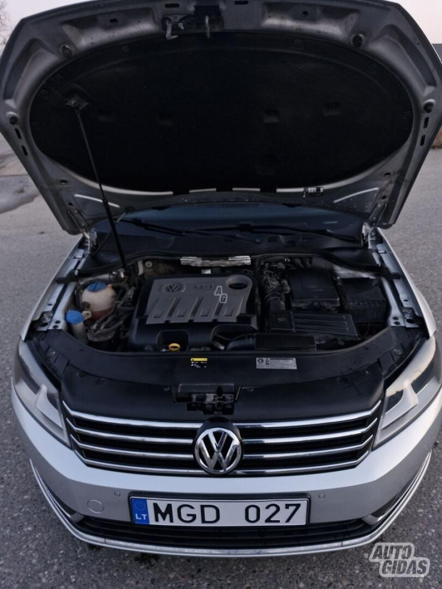 Pelēks Volkswagen Passat 2014 Kauņa, ar dzinēja tilpumu 2.00 L un nobraukumu 269 tūkst. km par 6500 €, foto 9 vietnē AUTOMOTO.COM.LV