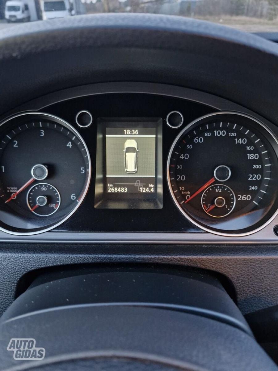 Pelēks Volkswagen Passat 2014 Kauņa, ar dzinēja tilpumu 2.00 L un nobraukumu 269 tūkst. km par 6500 €, foto 14 vietnē AUTOMOTO.COM.LV