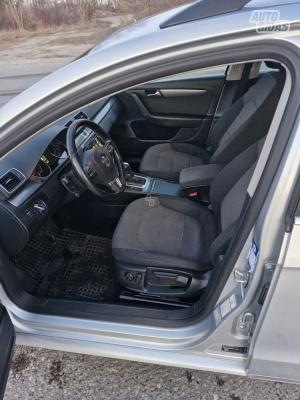 Pelēks Volkswagen Passat 2014 Kauņa, ar dzinēja tilpumu 2.00 L un nobraukumu 269 tūkst. km par 6500 €, foto 15 vietnē AUTOMOTO.COM.LV