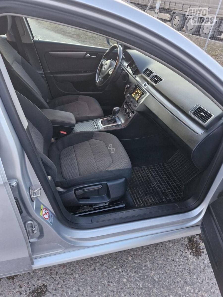Pelēks Volkswagen Passat 2014 Kauņa, ar dzinēja tilpumu 2.00 L un nobraukumu 269 tūkst. km par 6500 €, foto 16 vietnē AUTOMOTO.COM.LV