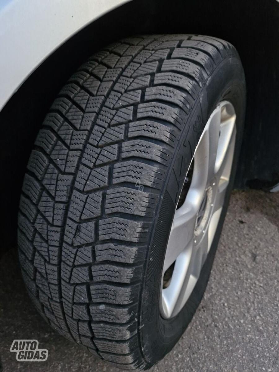 Pelēks Volkswagen Passat 2014 Kauņa, ar dzinēja tilpumu 2.00 L un nobraukumu 269 tūkst. km par 6500 €, foto 23 vietnē AUTOMOTO.COM.LV