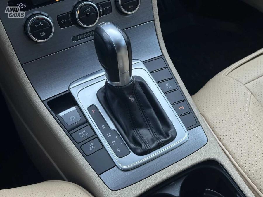 Grey Volkswagen Passat 2014 in Vilnius, with an engine capacity of 2.00 L and mileage of 285 thousand km for 5500 €, photo 16 on AUTOMOTO.COM.LV
