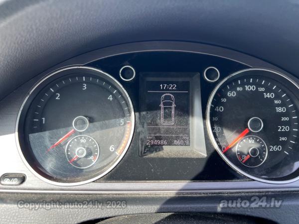 Grey Volkswagen Passat 2014 in Tartu, with an engine capacity of 2.00 L and mileage of 295 thousand km for 7250 €, photo 6 on AUTOMOTO.COM.LV