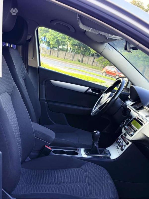 Pelēks Volkswagen Passat 2014 Klaipėda, ar dzinēja tilpumu 1.60 L un nobraukumu 350 tūkst. km par 2800 €, foto 7 vietnē AUTOMOTO.COM.LV