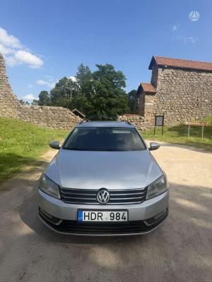Pelēks Volkswagen Passat 2014 Viļņa, ar dzinēja tilpumu 2.00 L un nobraukumu 380 tūkst. km par 3300 €, foto 3 vietnē AUTOMOTO.COM.LV