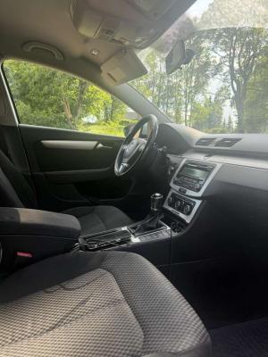 Pelēks Volkswagen Passat 2014 Viļņa, ar dzinēja tilpumu 2.00 L un nobraukumu 380 tūkst. km par 3300 €, foto 10 vietnē AUTOMOTO.COM.LV