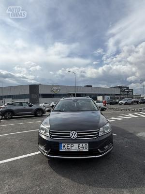 Grey Volkswagen Passat 2014 in Vilnius, with an engine capacity of 2.00 L and mileage of 329 thousand km for 5500 €, photo 5 on AUTOMOTO.COM.LV