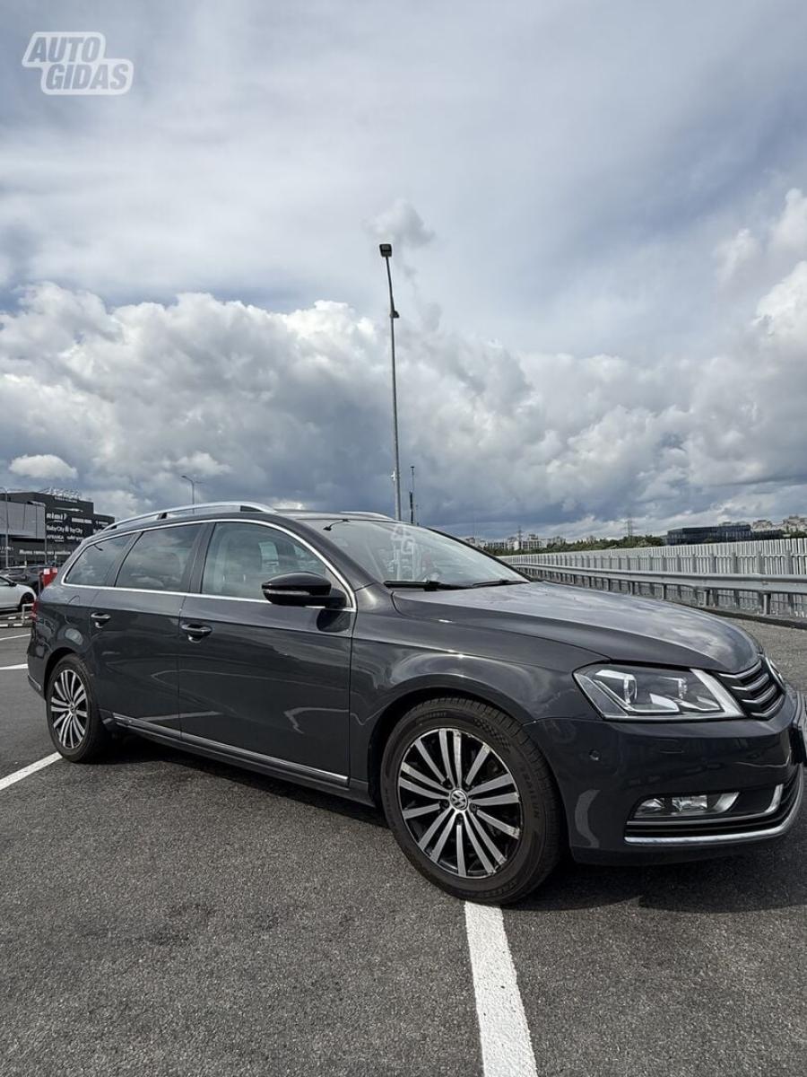Grey Volkswagen Passat 2014 in Vilnius, with an engine capacity of 2.00 L and mileage of 329 thousand km for 5500 €, photo 8 on AUTOMOTO.COM.LV