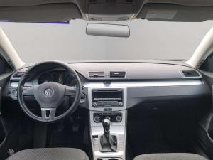 Pelēks Volkswagen Passat 2014 Viļņa, ar dzinēja tilpumu 2.00 L un nobraukumu 281 tūkst. km par 5499 €, foto 13 vietnē AUTOMOTO.COM.LV