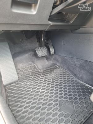 Grey Volkswagen Passat 2014 in Vilnius, with an engine capacity of 2.00 L and mileage of 210 thousand km for 12000 €, photo 15 on AUTOMOTO.COM.LV