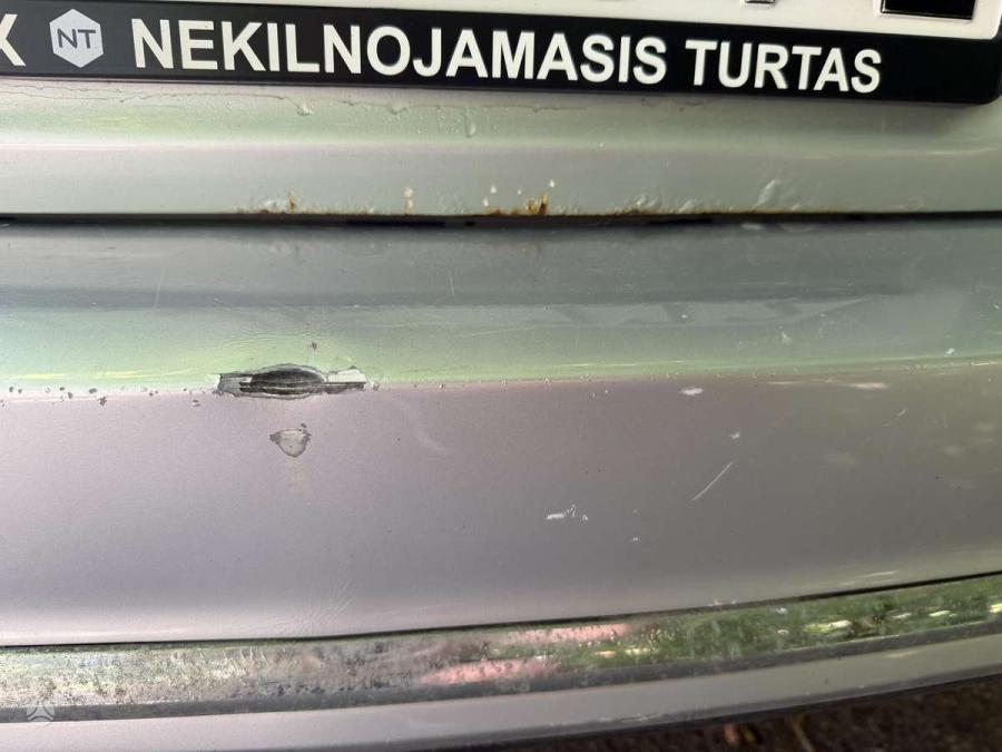 Pelēks Volkswagen Passat 2014 Klaipėda, ar dzinēja tilpumu 1.97 L un nobraukumu 276 tūkst. km par 5200 €, foto 9 vietnē AUTOMOTO.COM.LV