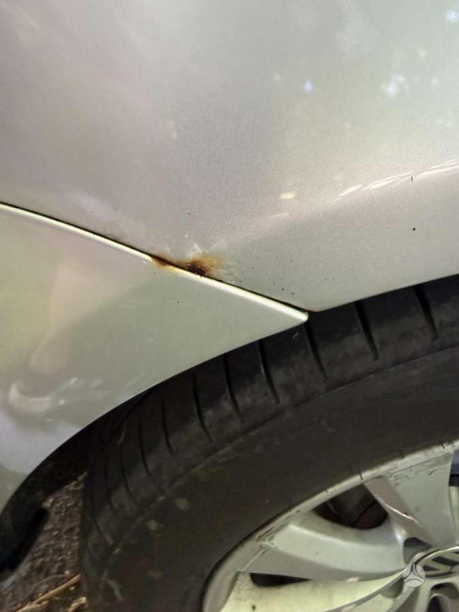 Pelēks Volkswagen Passat 2014 Klaipėda, ar dzinēja tilpumu 1.97 L un nobraukumu 276 tūkst. km par 5200 €, foto 11 vietnē AUTOMOTO.COM.LV