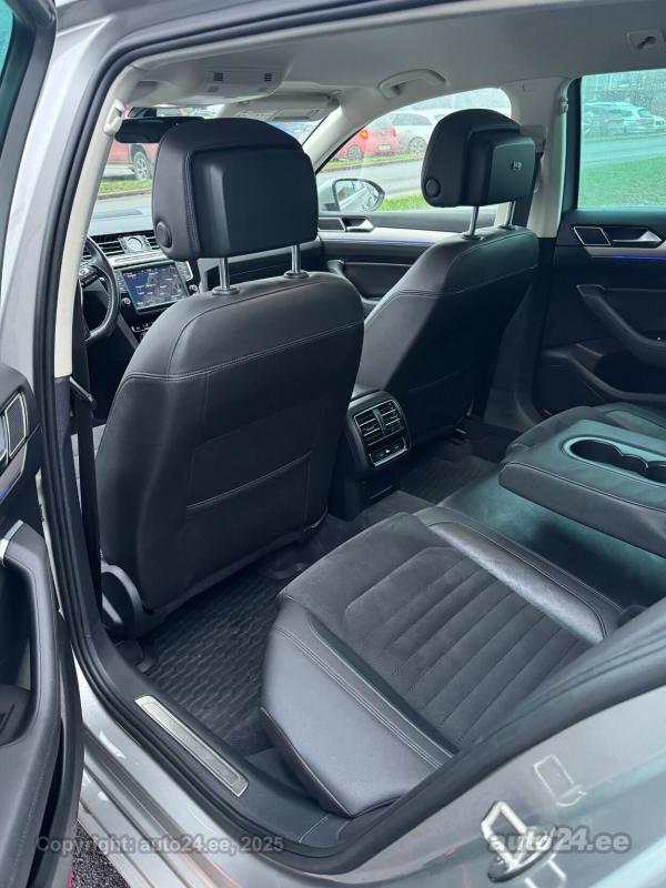 Pelēks Volkswagen Passat 2015 Tallina, ar dzinēja tilpumu 1.40 L un nobraukumu 285 tūkst. km par 10000 €, foto 11 vietnē AUTOMOTO.COM.LV
