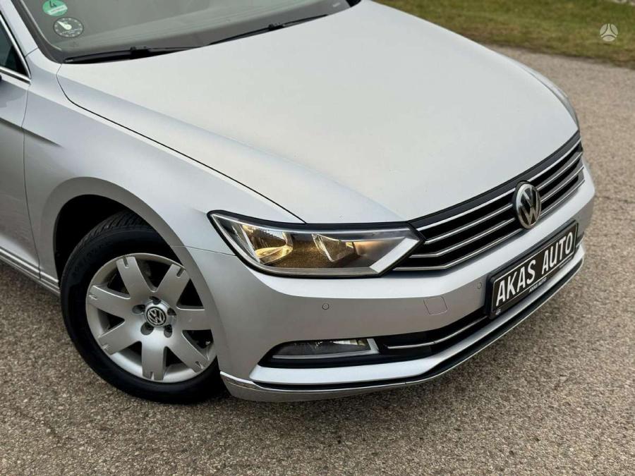 Grey Volkswagen Passat 2015 in Vilkaviskis, with an engine capacity of 1.97 L and mileage of 267 thousand km for 9700 €, photo 8 on AUTOMOTO.COM.LV