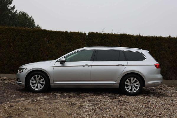 Pelēks Volkswagen Passat 2015 Alīta, ar dzinēja tilpumu 2.00 L un nobraukumu 263 tūkst. km par 8600 €, foto 7 vietnē AUTOMOTO.COM.LV