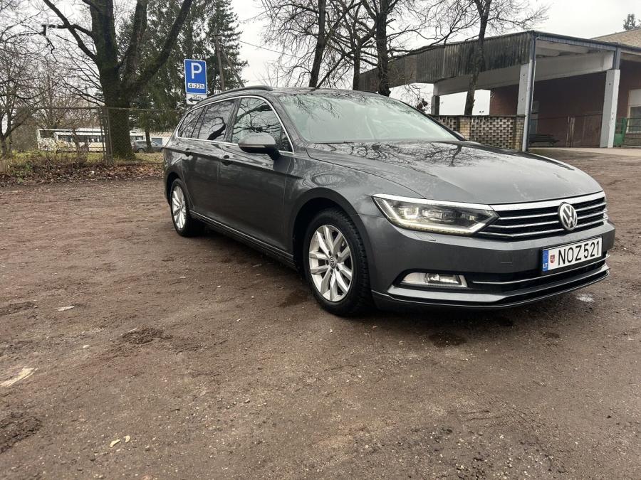 Grey Volkswagen Passat 2015 in Salcininkai, with an engine capacity of 2.00 L and mileage of 420 thousand km for 7450 €, photo 4 on AUTOMOTO.COM.LV