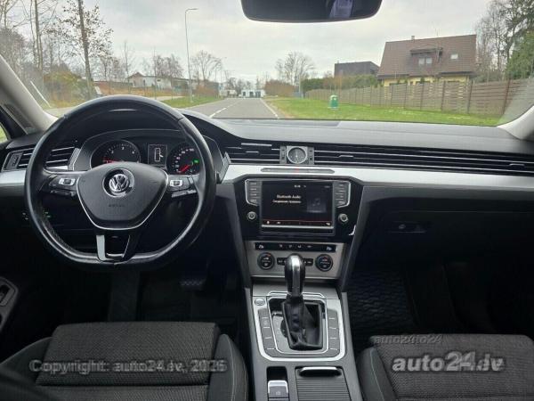 Grey Volkswagen Passat 2015 in Tallinn, with an engine capacity of 1.60 L and mileage of 388 thousand km for 6790 €, photo 8 on AUTOMOTO.COM.LV
