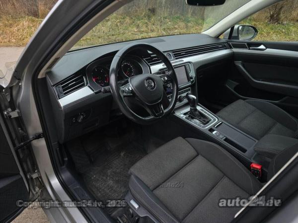Grey Volkswagen Passat 2015 in Tallinn, with an engine capacity of 1.60 L and mileage of 388 thousand km for 6790 €, photo 10 on AUTOMOTO.COM.LV