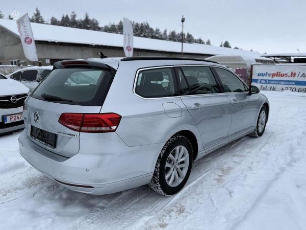Grey Volkswagen Passat 2015 in Ukmerge, with an engine capacity of 1.97 L and mileage of 350 thousand km for 7450 €, photo 4 on AUTOMOTO.COM.LV
