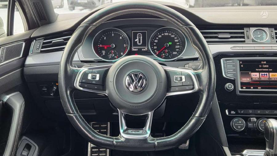 Grey Volkswagen Passat 2015 in Vilnius, with an engine capacity of 1.97 L and mileage of 271 thousand km for 9750 €, photo 14 on AUTOMOTO.COM.LV