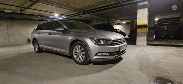 Pelēks Volkswagen Passat 2015 Viļņa, ar dzinēja tilpumu 1.97 L un nobraukumu 316 tūkst. km par 9200 €, foto 2 vietnē AUTOMOTO.COM.LV
