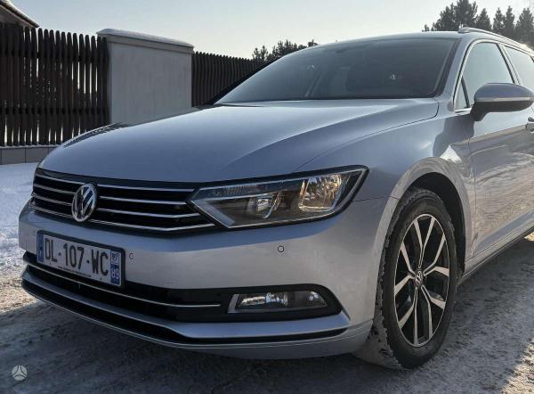 Grey Volkswagen Passat 2015 in Kaunas, with an engine capacity of 1.97 L and mileage of 260 thousand km for 8400 €, photo 2 on AUTOMOTO.COM.LV