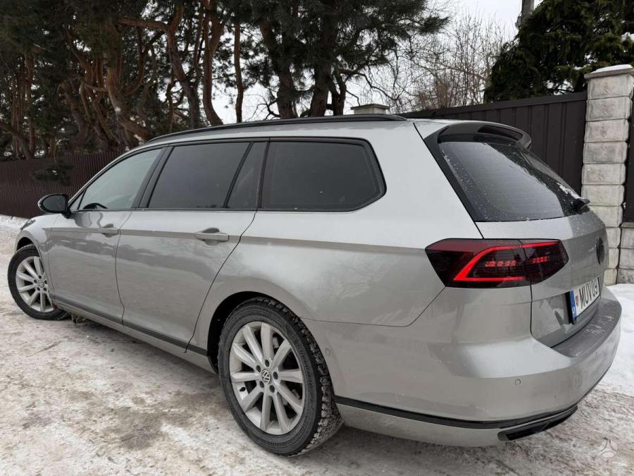 Grey Volkswagen Passat 2015 in Kaunas, with an engine capacity of 1.97 L and mileage of 350 thousand km for 8000 €, photo 2 on AUTOMOTO.COM.LV