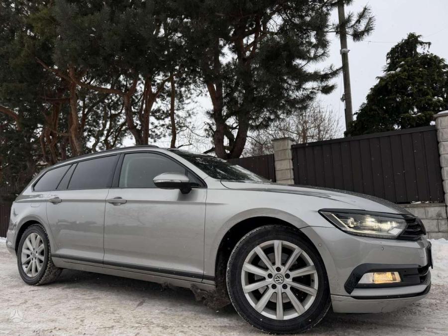 Grey Volkswagen Passat 2015 in Kaunas, with an engine capacity of 1.97 L and mileage of 350 thousand km for 8000 €, photo 29 on AUTOMOTO.COM.LV