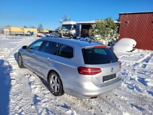 Pelēks Volkswagen Passat 2015 Telšiai, ar dzinēja tilpumu 1.97 L un nobraukumu 270 tūkst. km par 9999 €, foto 7 vietnē AUTOMOTO.COM.LV