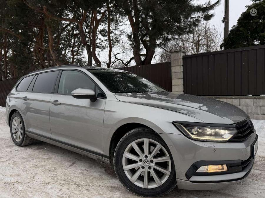 Grey Volkswagen Passat 2015 in Kaunas, with an engine capacity of 1.97 L and mileage of 355 thousand km for 7850 €, photo 14 on AUTOMOTO.COM.LV