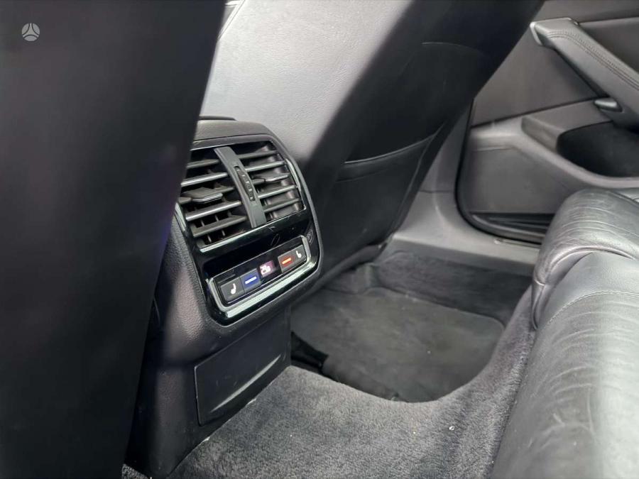 Grey Volkswagen Passat 2015 in Kaunas, with an engine capacity of 1.97 L and mileage of 355 thousand km for 7850 €, photo 27 on AUTOMOTO.COM.LV