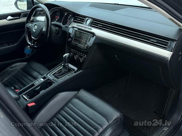 Grey Volkswagen Passat 2015 in Tallinn, with an engine capacity of 2.00 L and mileage of 309 thousand km for 9999 €, photo 9 on AUTOMOTO.COM.LV
