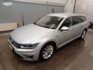 Grey Volkswagen Passat 2015 in Kaunas, with an engine capacity of 1.40 L and mileage of 248 thousand km for 9490 €, photo  on AUTOMOTO.COM.LV