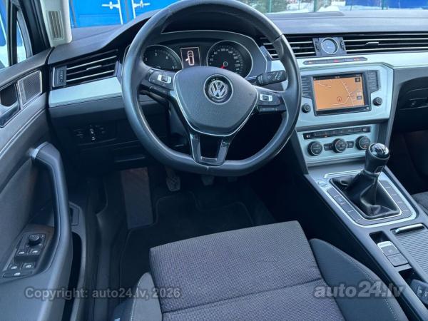 Pelēks Volkswagen Passat 2015 Paide, ar dzinēja tilpumu 1.60 L un nobraukumu 248 tūkst. km par 9990 €, foto 11 vietnē AUTOMOTO.COM.LV