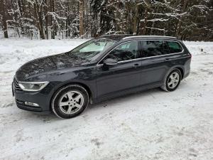 Pelēks Volkswagen Passat 2015 Viļņa, ar dzinēja tilpumu 1.60 L un nobraukumu 242 tūkst. km par 8500 €, foto  vietnē AUTOMOTO.COM.LV