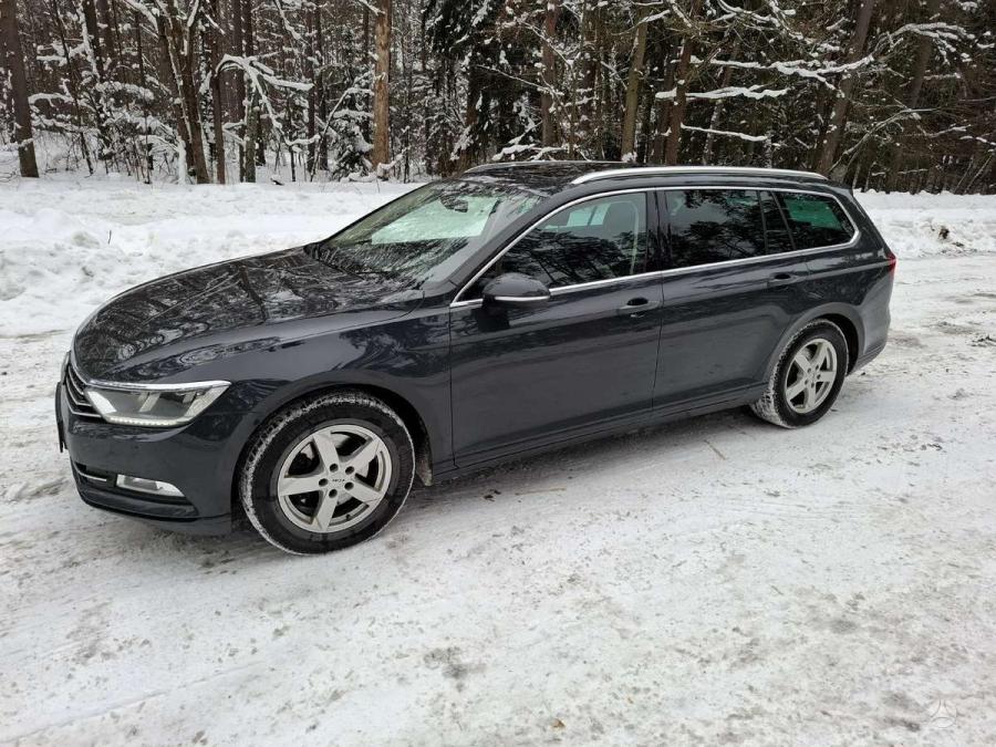 Pelēks Volkswagen Passat 2015 Viļņa, ar dzinēja tilpumu 1.60 L un nobraukumu 242 tūkst. km par 8500 €, foto 1 vietnē AUTOMOTO.COM.LV