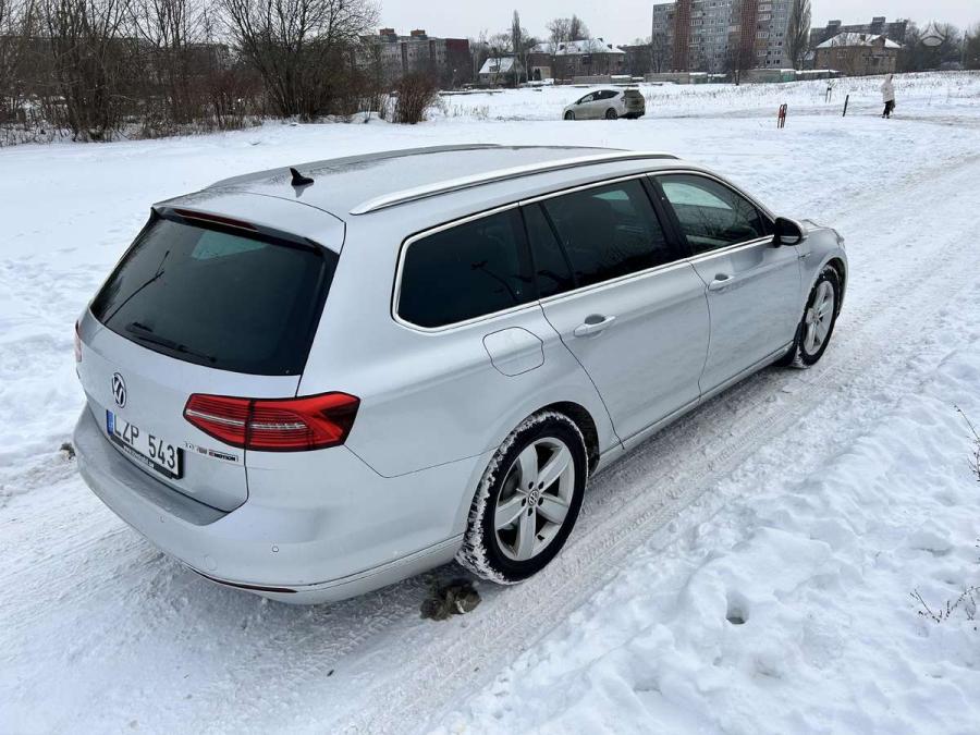 Grey Volkswagen Passat 2015 in Klaipeda, with an engine capacity of 2.00 L and mileage of 285 thousand km for 8700 €, photo 4 on AUTOMOTO.COM.LV