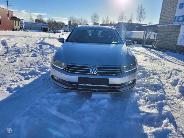 Pelēks Volkswagen Passat 2015 Telšiai, ar dzinēja tilpumu 1.97 L un nobraukumu 270 tūkst. km par 9999 €, foto 2 vietnē AUTOMOTO.COM.LV