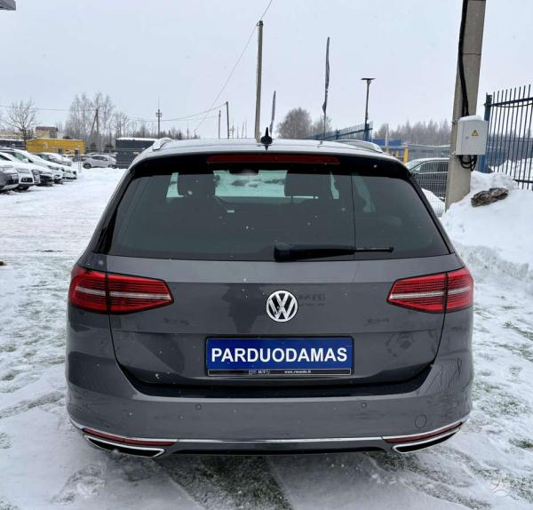 Grey Volkswagen Passat 2015 in Panevezys, with an engine capacity of 1.40 L and mileage of 200 thousand km for 9500 €, photo 5 on AUTOMOTO.COM.LV