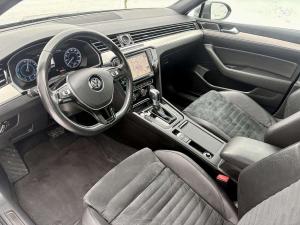 Grey Volkswagen Passat 2015 in Panevezys, with an engine capacity of 1.40 L and mileage of 200 thousand km for 9500 €, photo 11 on AUTOMOTO.COM.LV