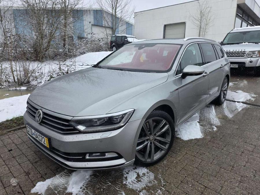 Grey Volkswagen Passat 2015 in Marijampole, with an engine capacity of 1.97 L and mileage of 299 thousand km for 10600 €, photo 1 on AUTOMOTO.COM.LV
