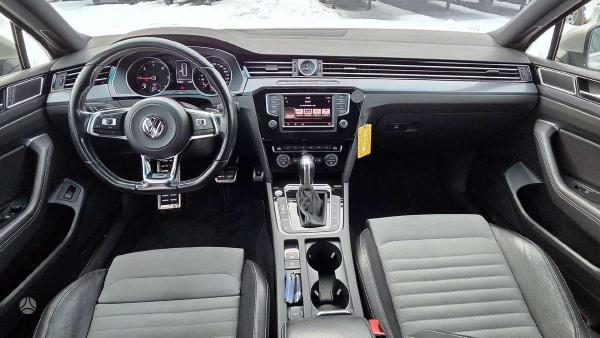 Grey Volkswagen Passat 2015 in Vilnius, with an engine capacity of 1.97 L and mileage of 271 thousand km for 9750 €, photo 10 on AUTOMOTO.COM.LV