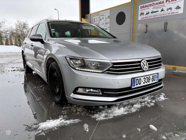 Pelēks Volkswagen Passat 2015 Kauņa, ar dzinēja tilpumu 2.00 L un nobraukumu 330 tūkst. km par 7500 €, foto 2 vietnē AUTOMOTO.COM.LV