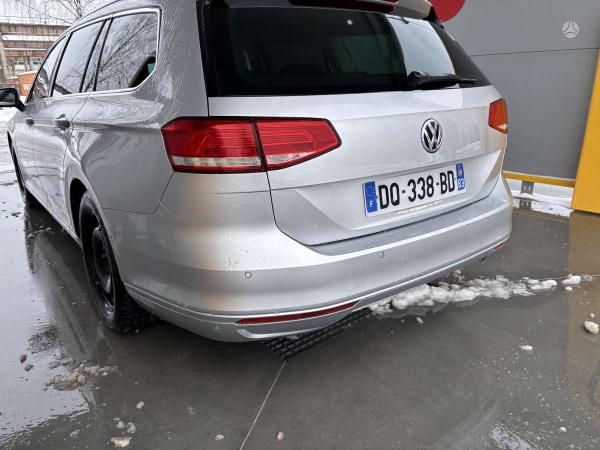 Pelēks Volkswagen Passat 2015 Kauņa, ar dzinēja tilpumu 2.00 L un nobraukumu 330 tūkst. km par 7500 €, foto 5 vietnē AUTOMOTO.COM.LV