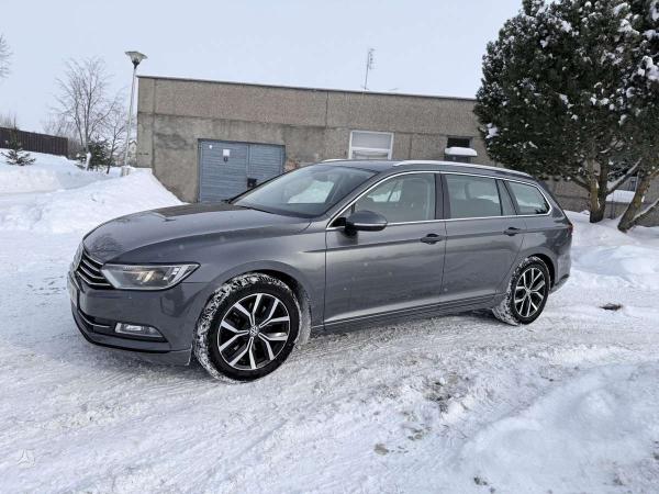 Grey Volkswagen Passat 2015 in Siauliai, with an engine capacity of 1.60 L and mileage of 230 thousand km for 8200 €, photo 4 on AUTOMOTO.COM.LV
